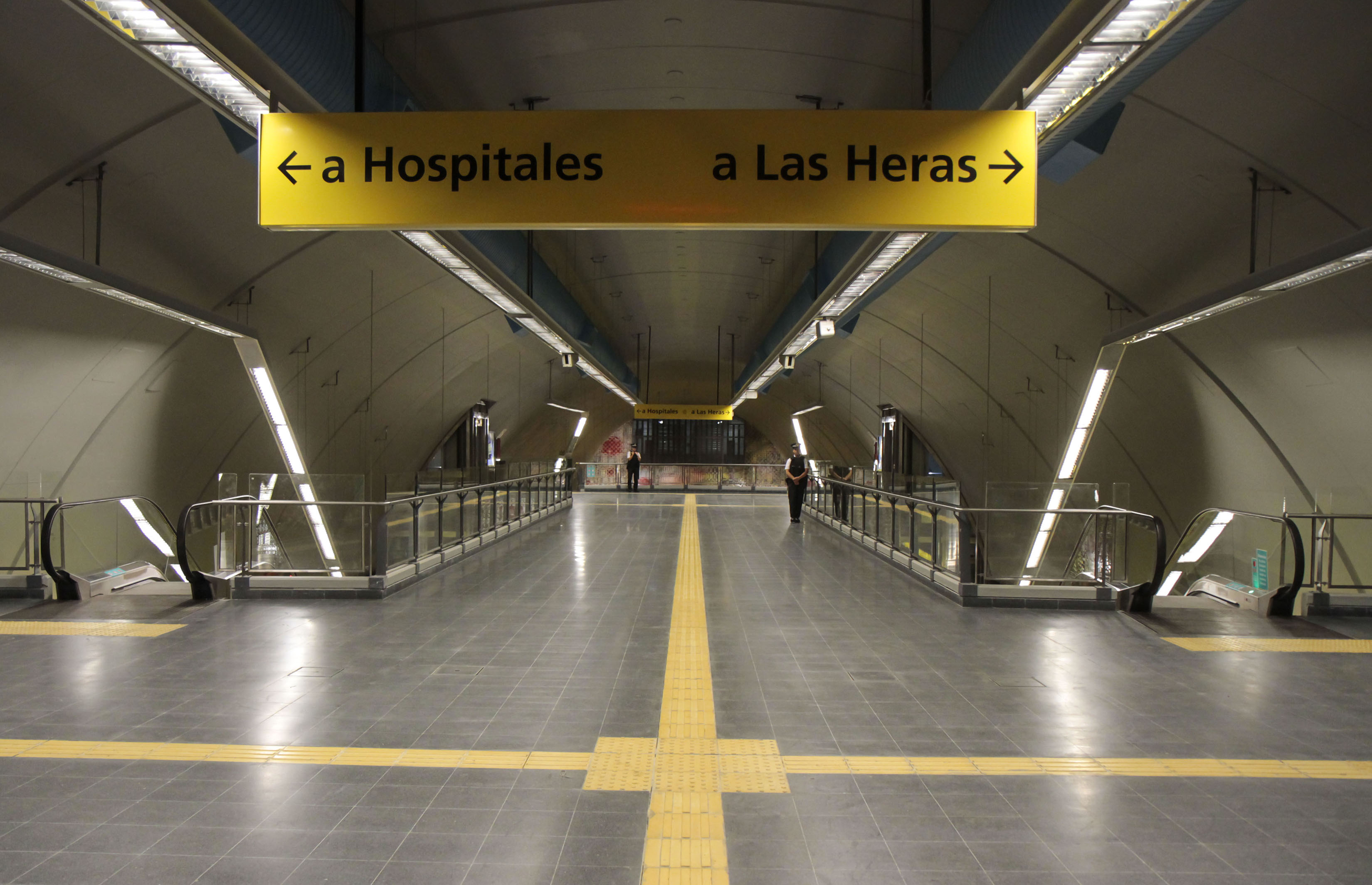 Recorrido en imágenes por las nuevas estaciones de la Línea H | Buenos ...